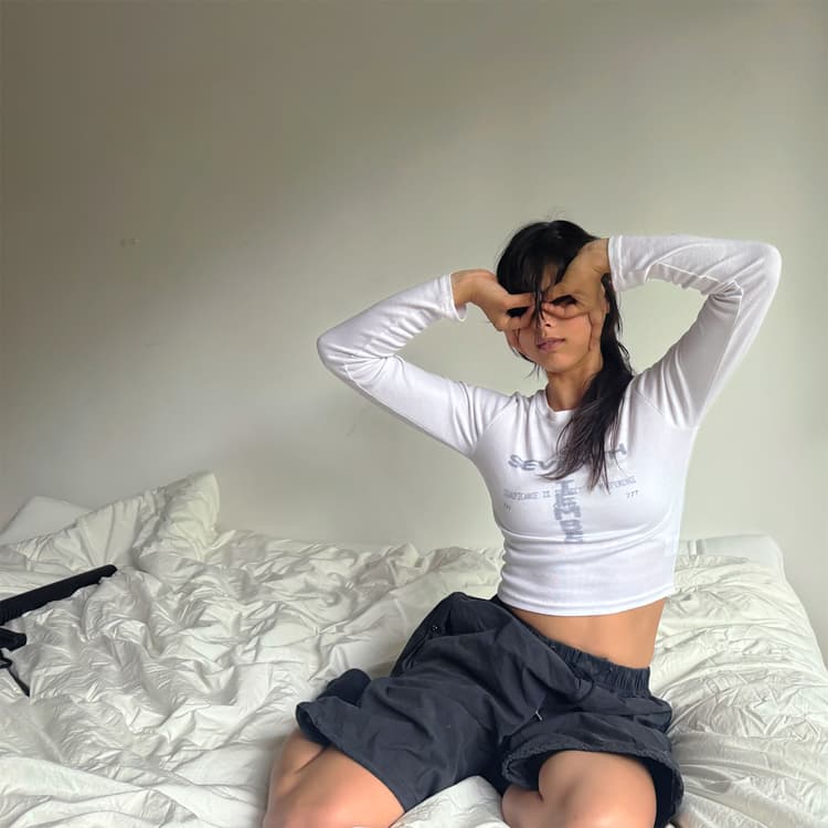Lyrics | Miki | ça pik un peu quand même